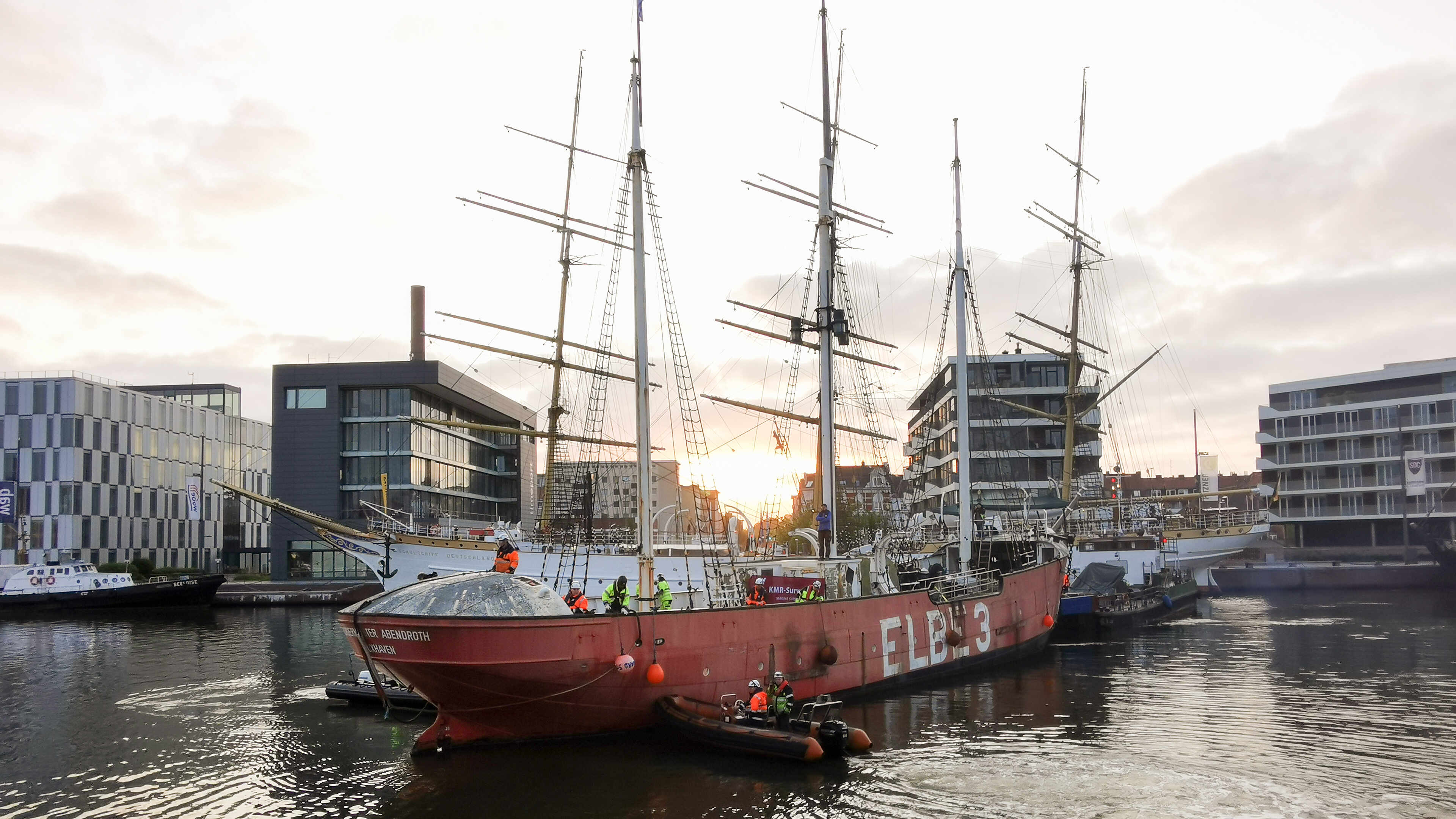 Historic lightship ELBE 3 arrived in dock
