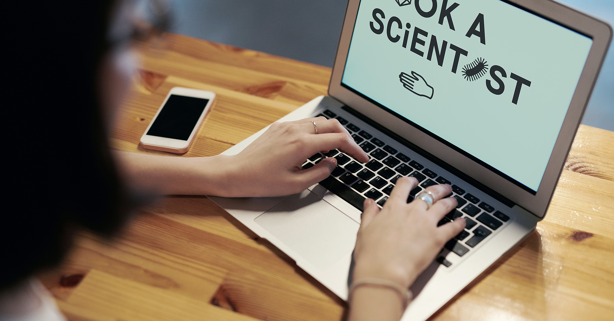 Book a Scientist vom DSM