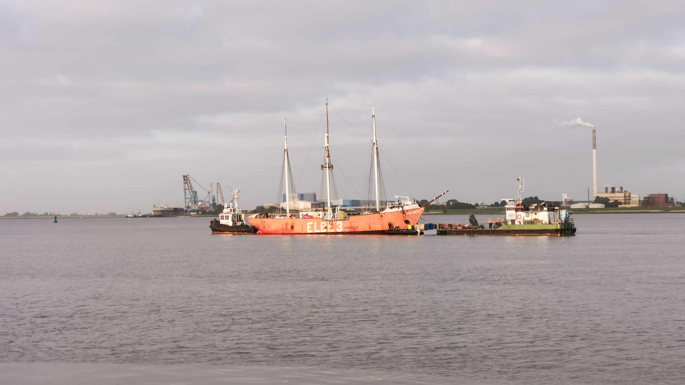 Historic lightship ELBE 3 arrived in dock